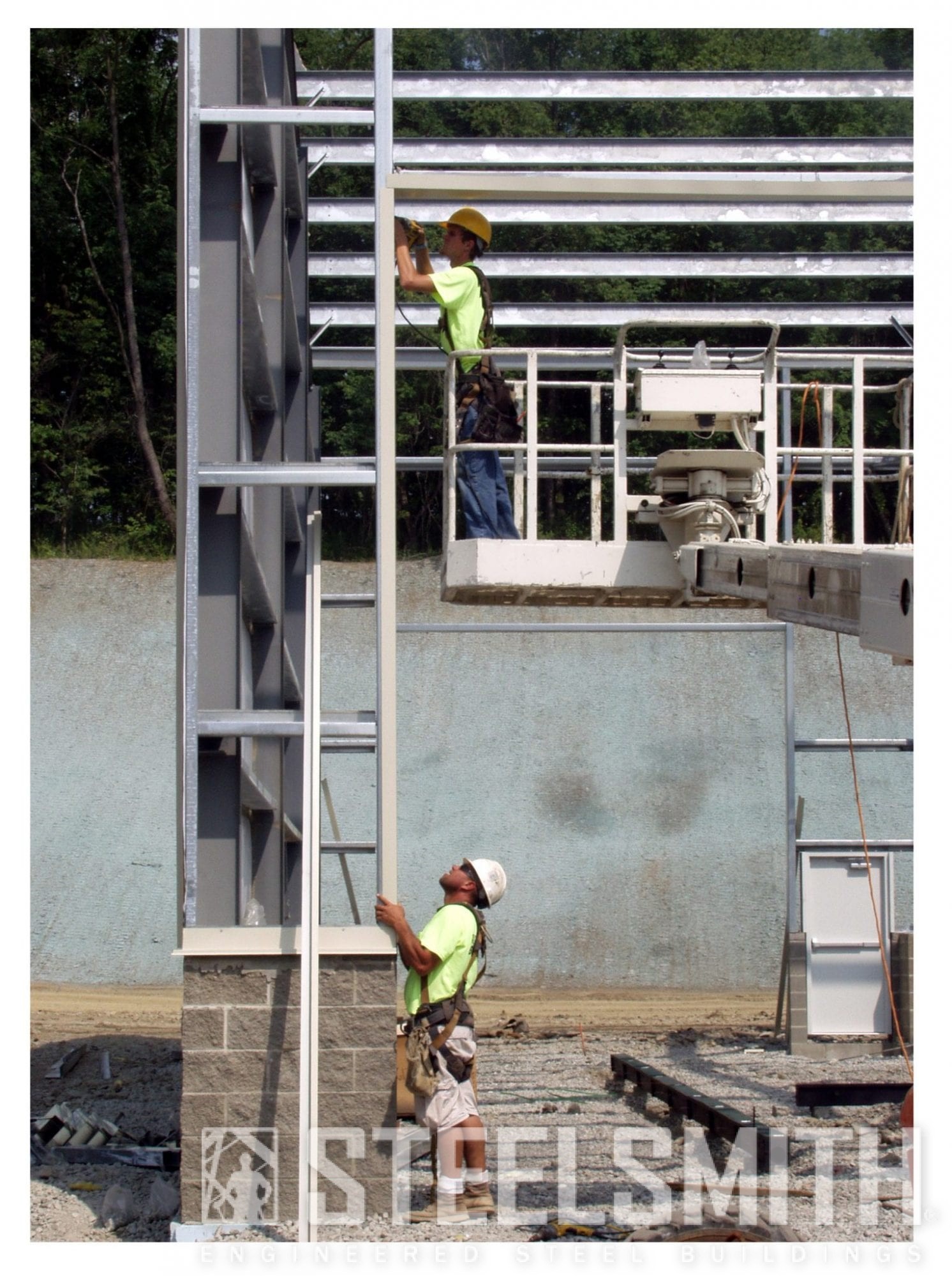 How to Choose the Right Erection Crew | Steelsmith Inc Steel Buildings